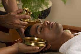 Aromatherapy by Top Resorts, Wellness and Retreat Centers | Onayurveda